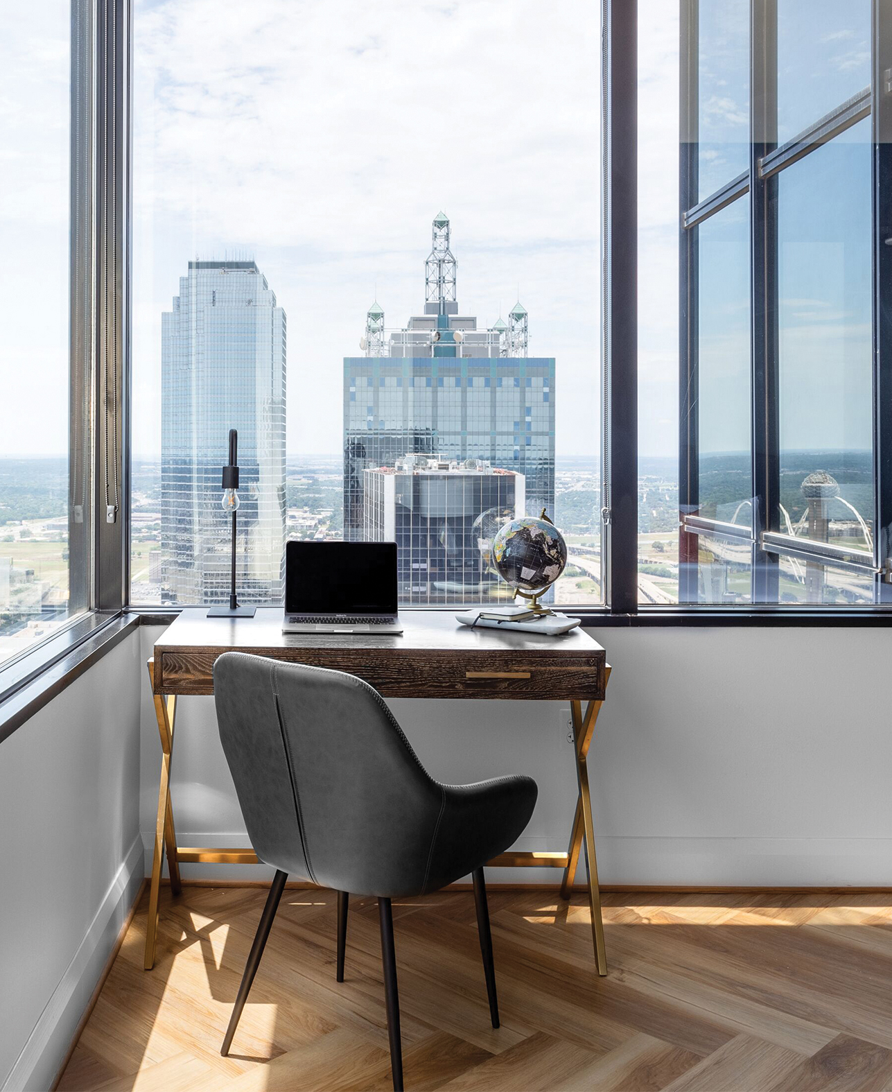 Mint House Dallas - Downtown, Santander Tower: Dallas, TX | WDG ...